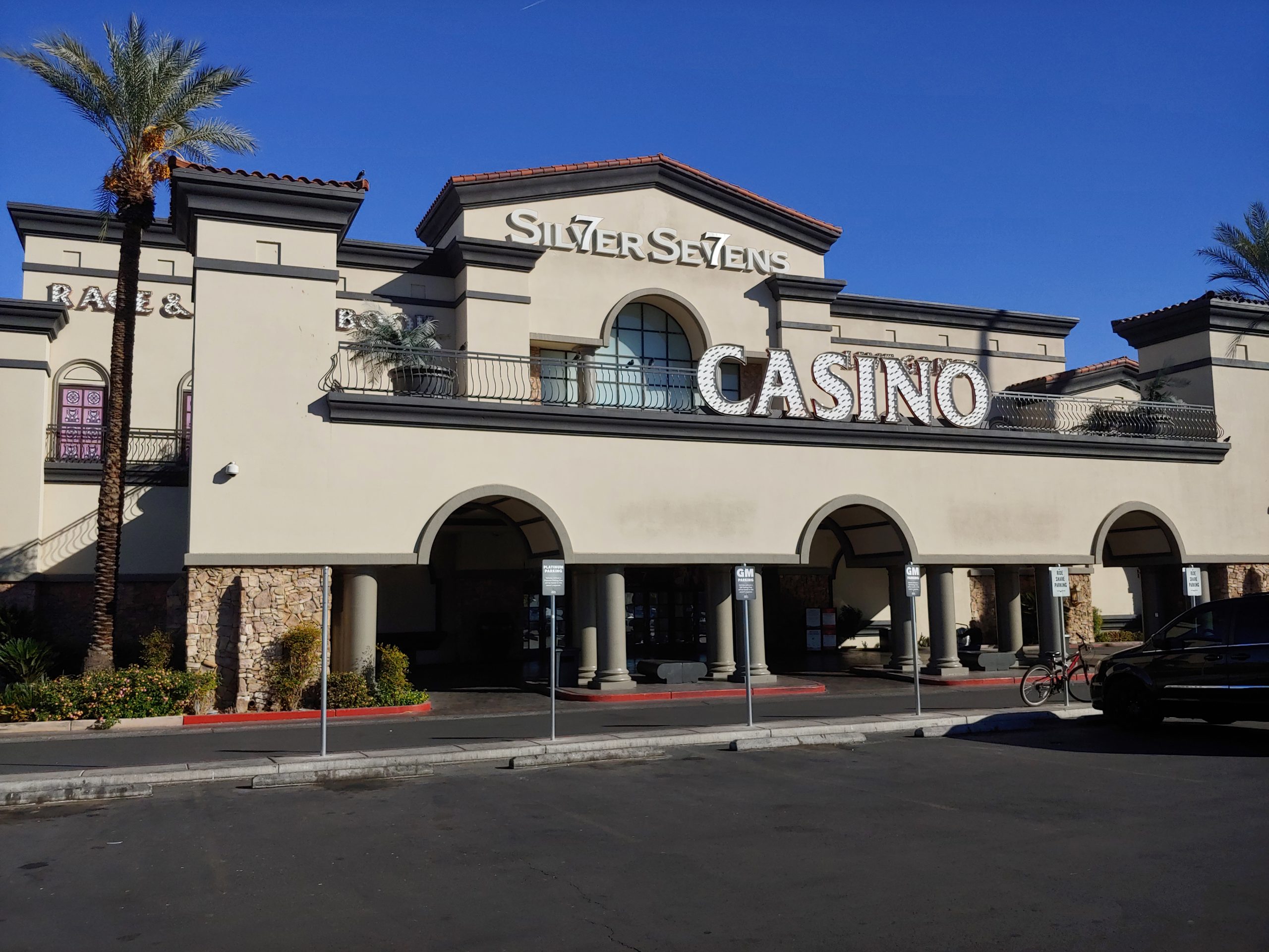 Table Games at Silver Sevens Are Now Hybrid Only | Vegas Advantage