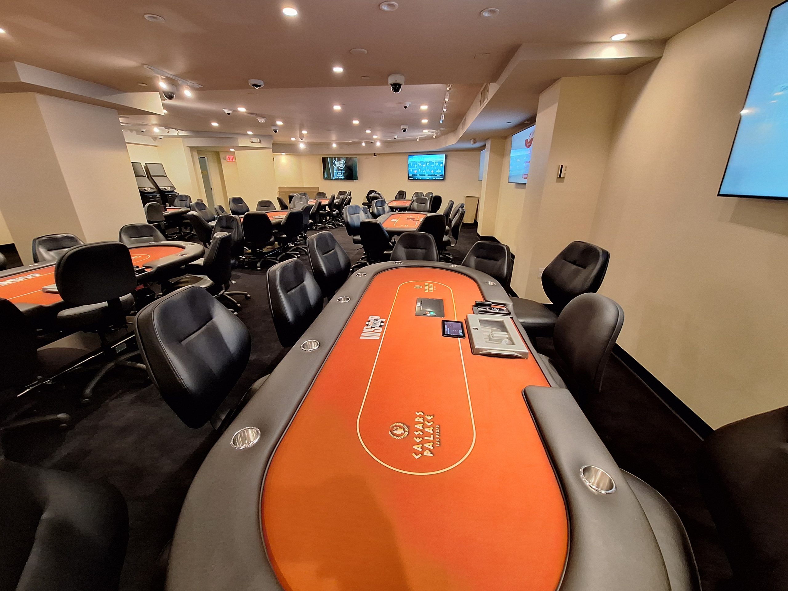 Caesars Palace Poker Room Review 2025 | Tournaments and Cash