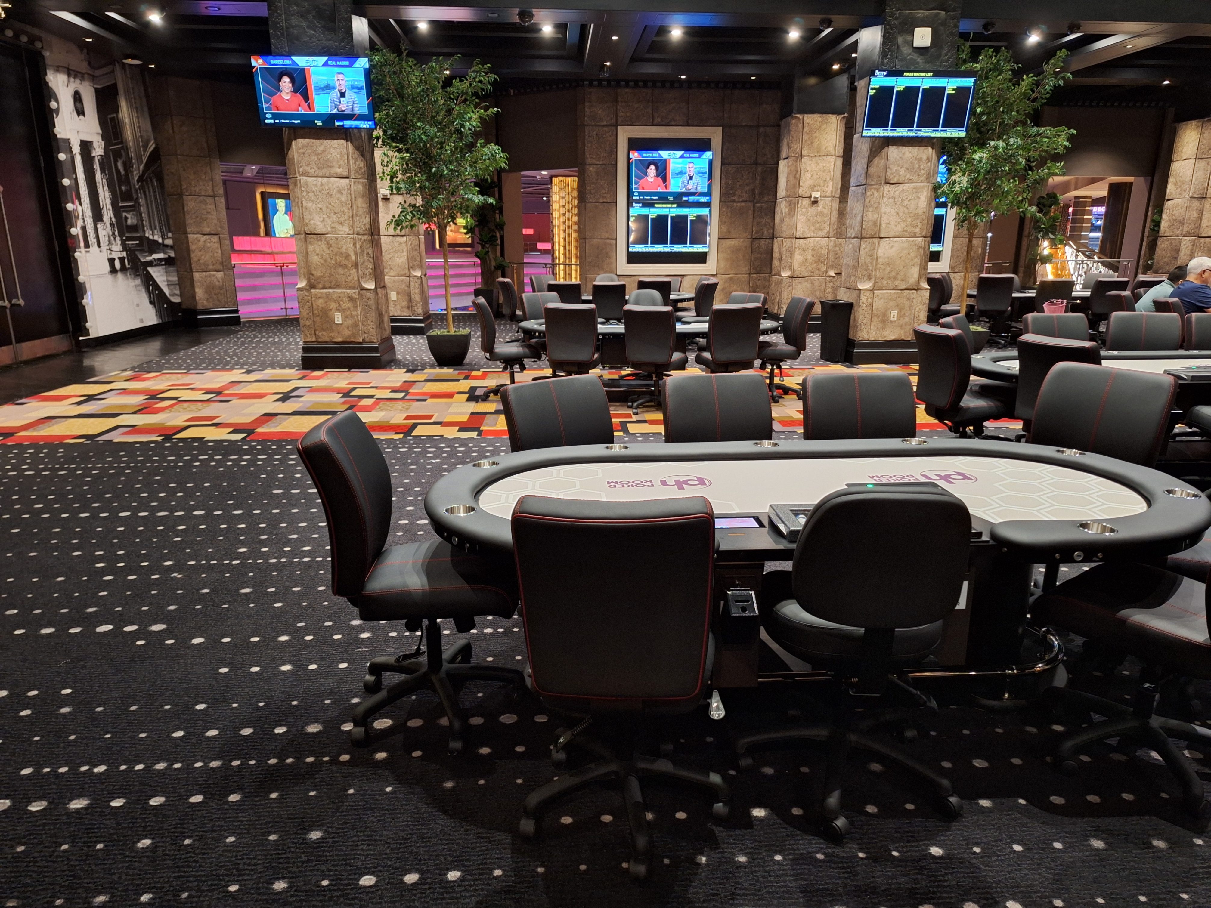 Caesars Reopens Two Las Vegas Strip Poker Rooms